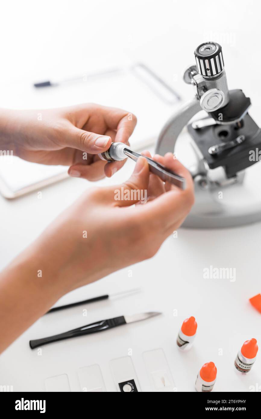 Lab technician assistant doctor hi-res stock photography and images - Alamy