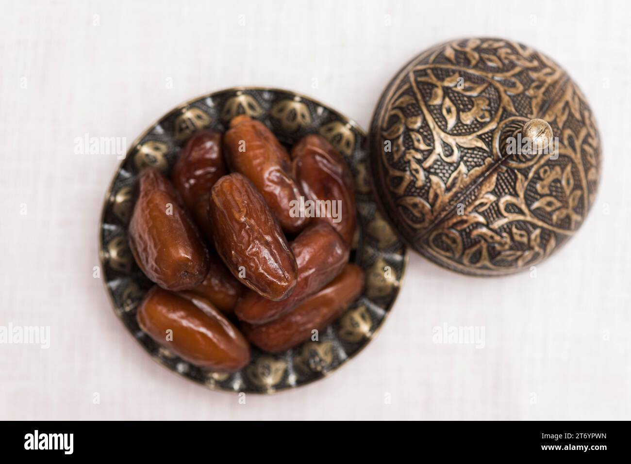 Traditional arabic lantern dates hi-res stock photography and images ...