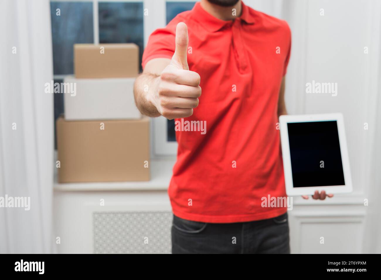 Courier thumbs up hi-res stock photography and images - Alamy