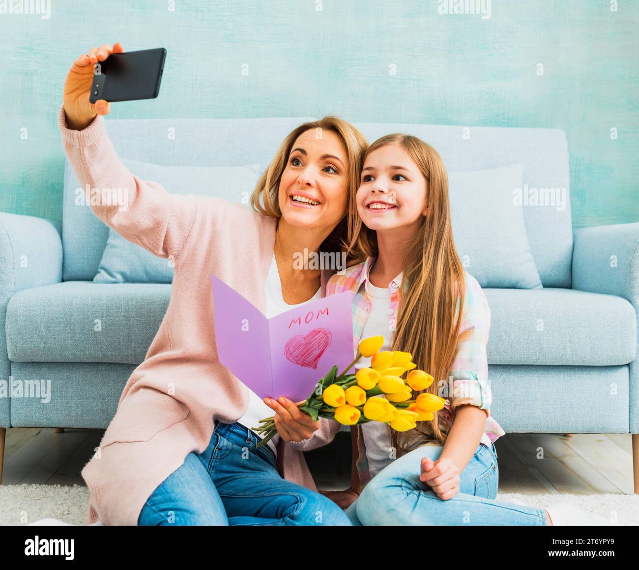 Mother daisy hi-res stock photography and images - Alamy