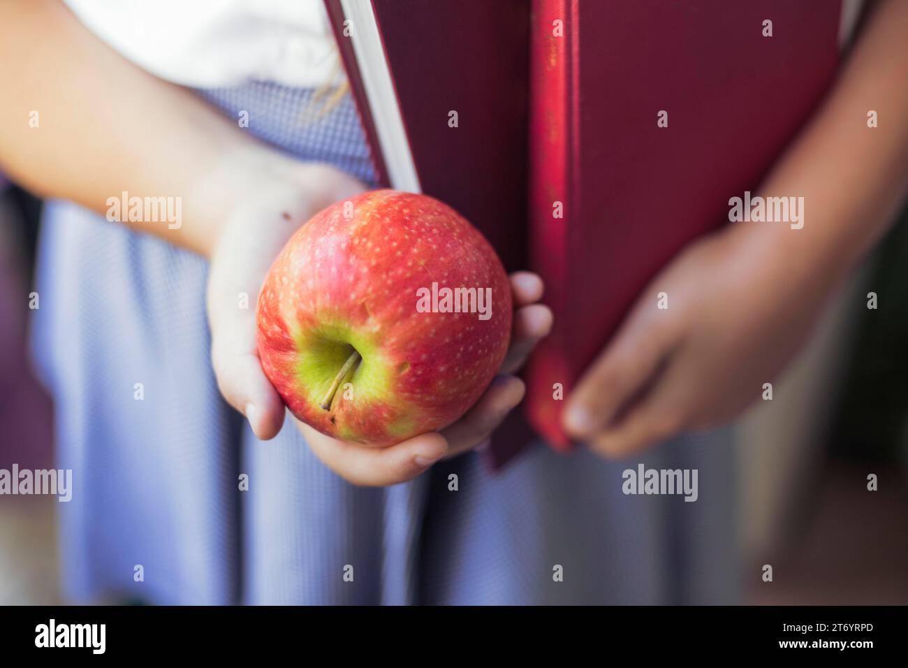 Girl kindergarten uniform hi-res stock photography and images - Alamy