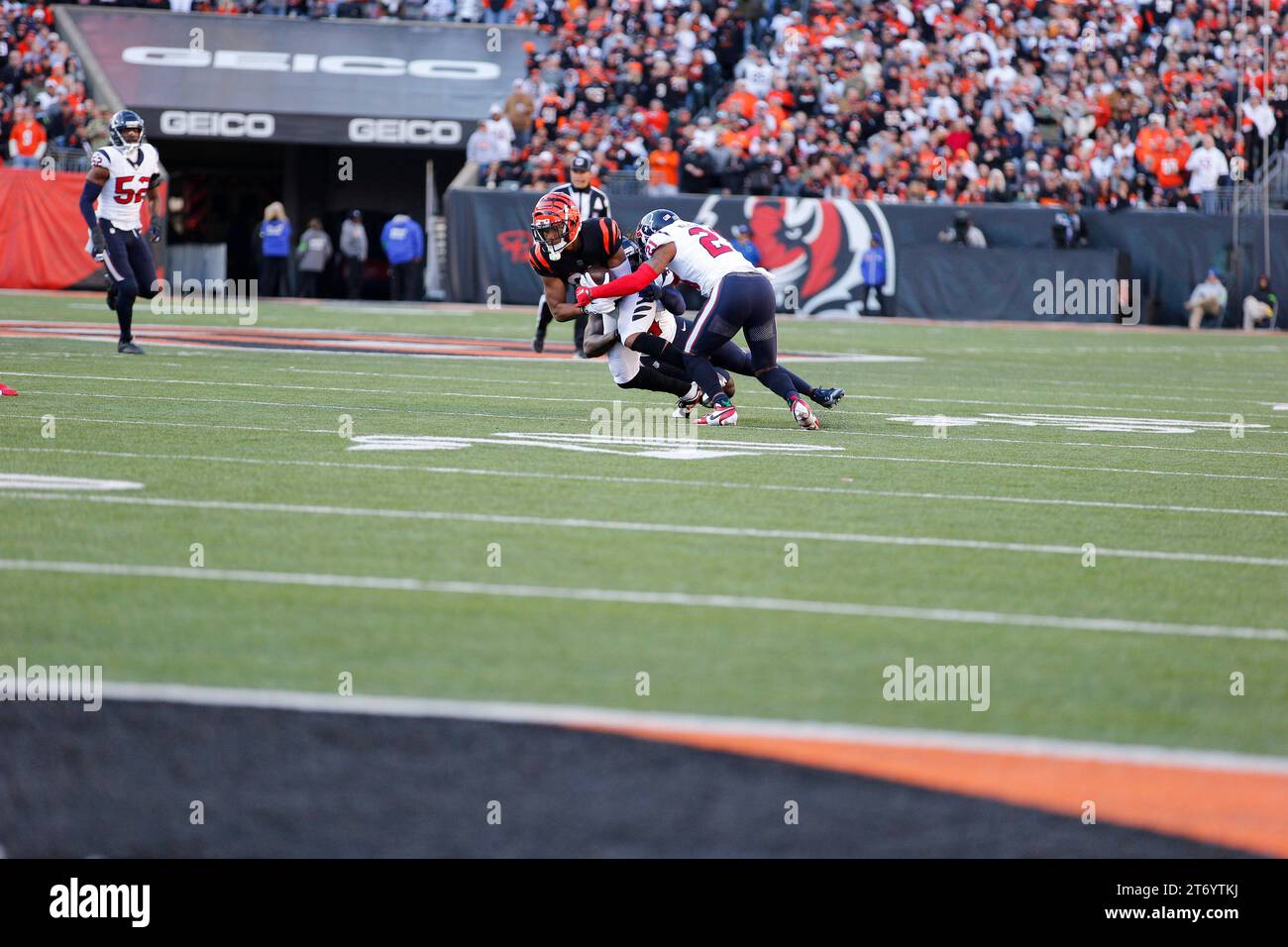 Cincinnati, Ohio, USA. November 12, 2023: Cincinnati Bengals tight end ...