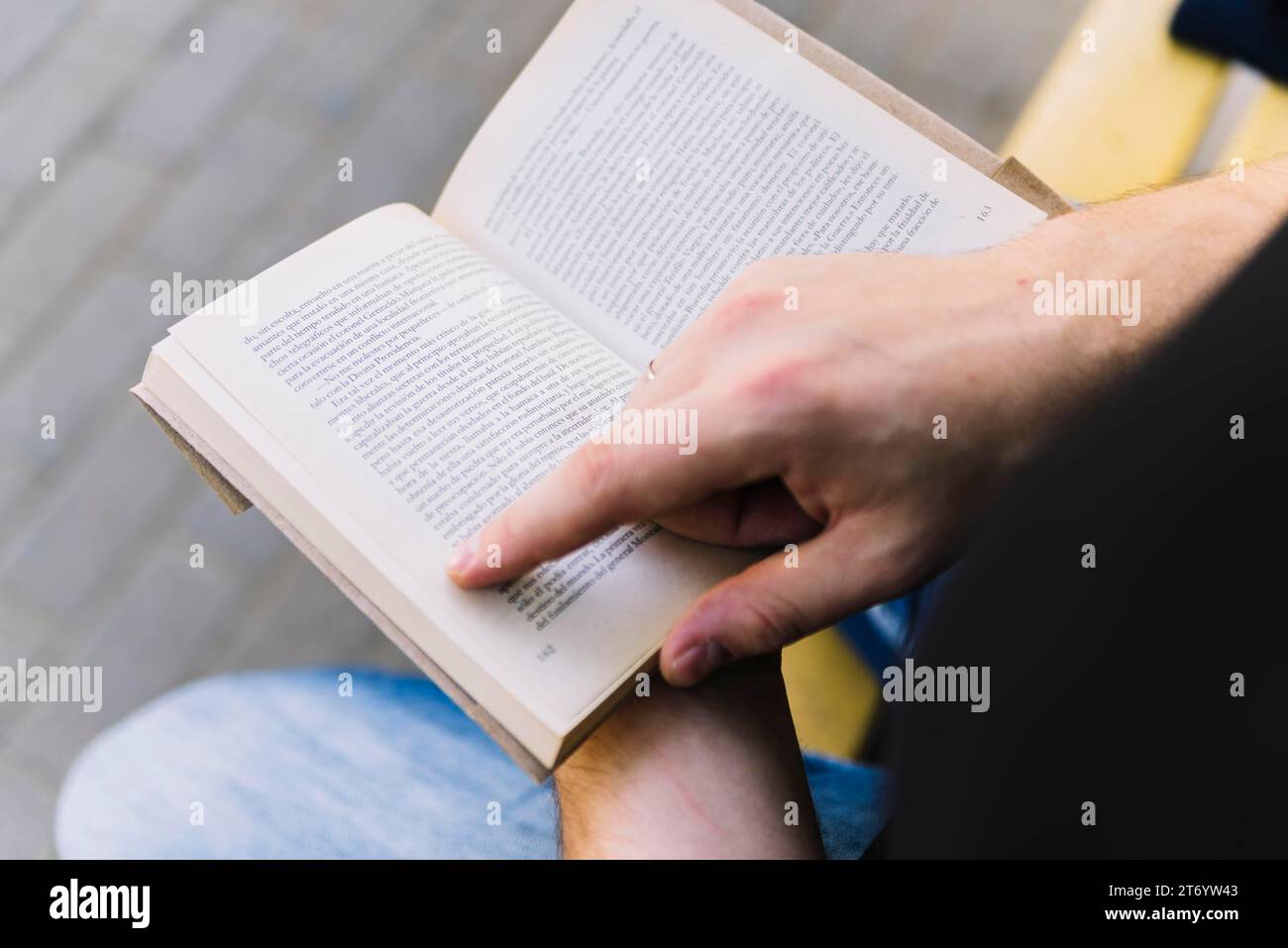 Reading primer hi-res stock photography and images - Alamy