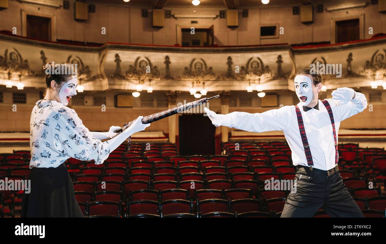 Mime artist fight hi-res stock photography and images - Alamy