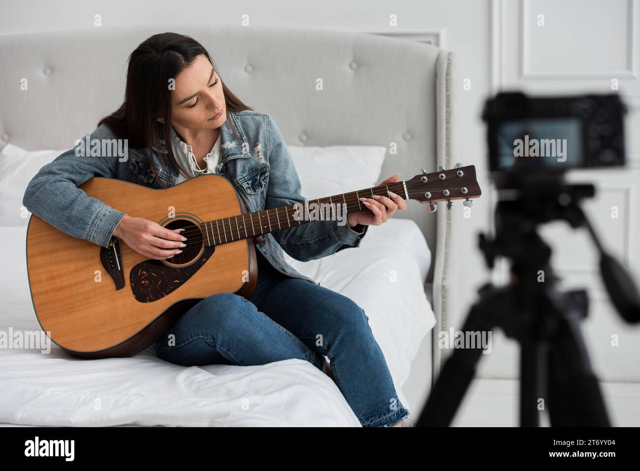 American playing hi-res stock photography and images - Alamy