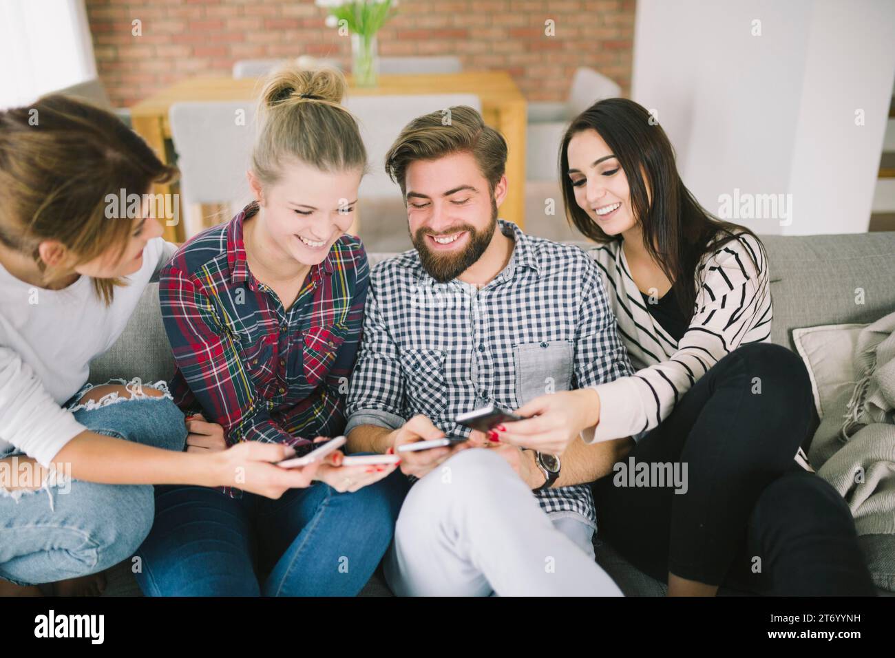 Chilling people hi-res stock photography and images - Alamy