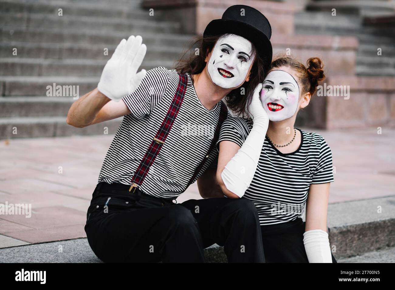 Male body language hi-res stock photography and images - Alamy