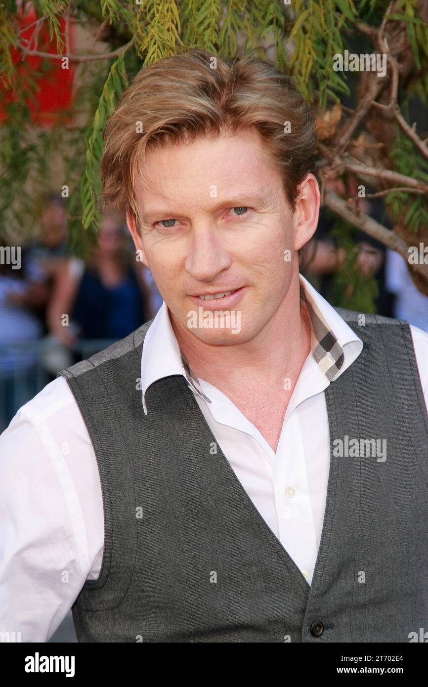 David Wenham at the premiere of "Legend of the Guardians: The Owls of ...