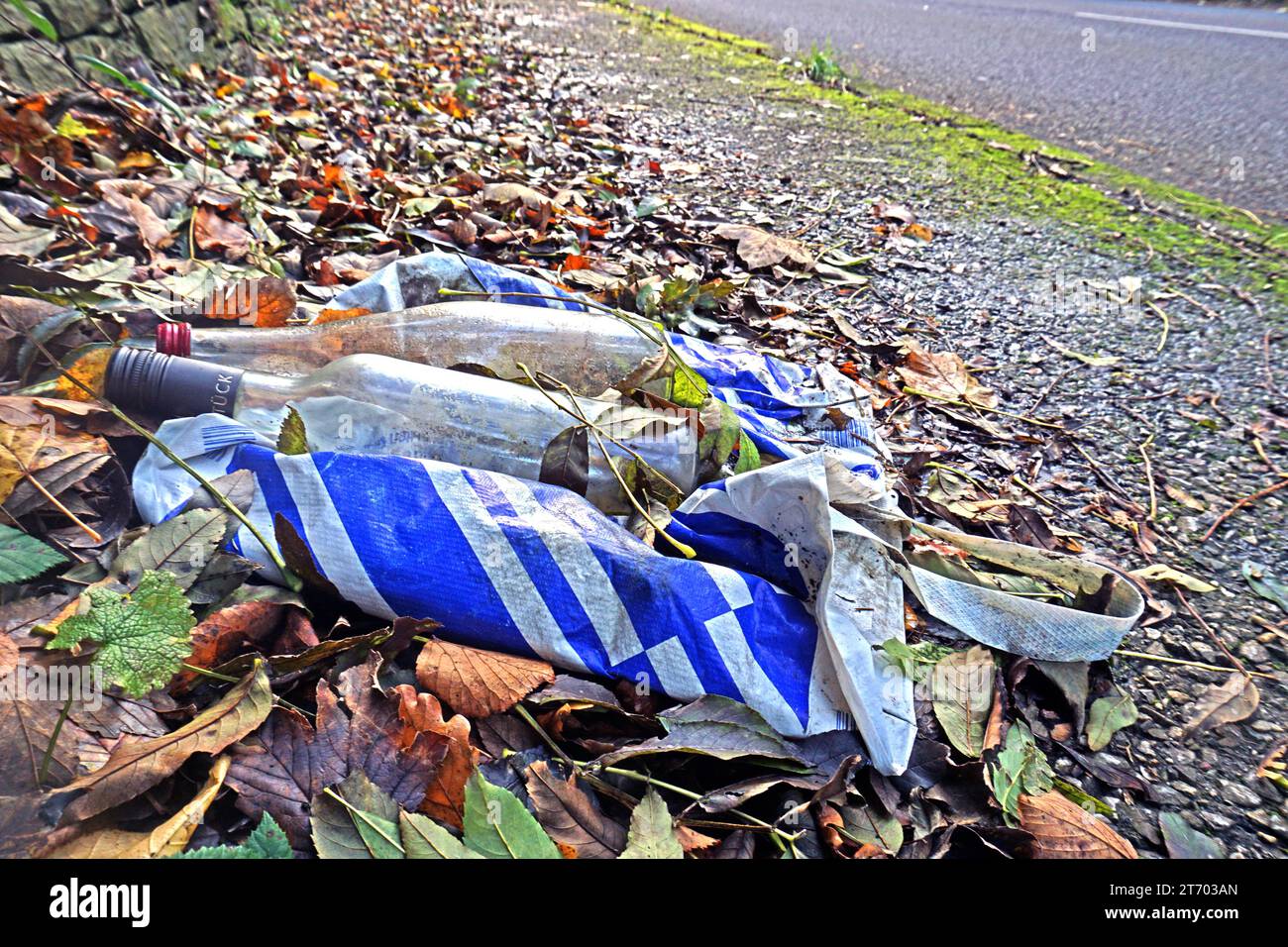 Vorsätzlich weggeworfener Müll Vorsätzlich abgelagerter Müll am ...