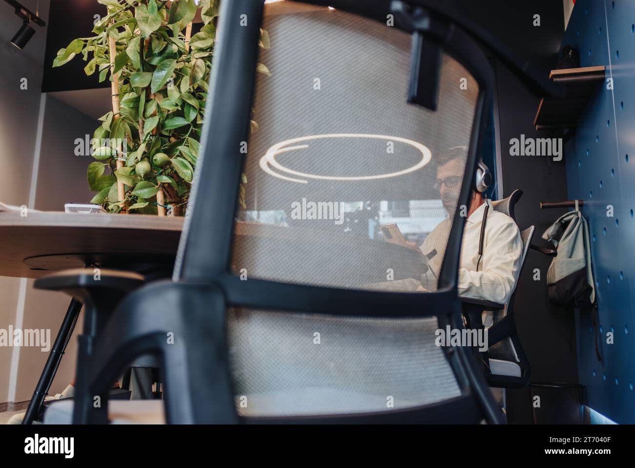 Dynamic Workplace Collaboration: Success Through Teamwork and Expertise ...