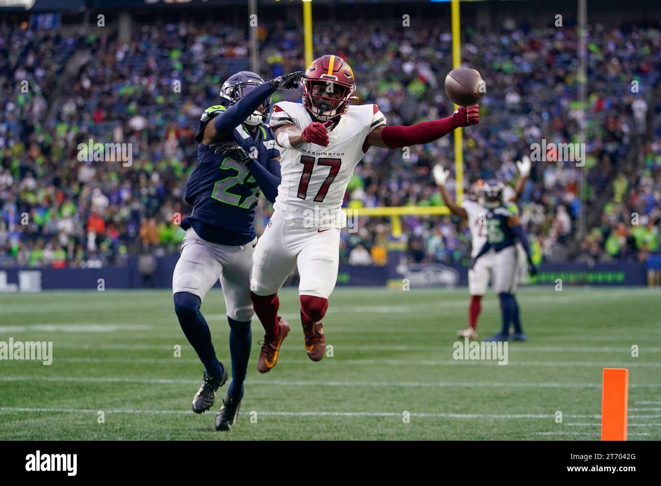 Washington Commanders wide receiver Terry McLaurin (17) misses a pass ...