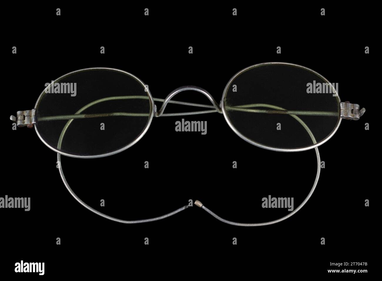 Historical pince nez spectacles hi-res stock photography and images - Alamy