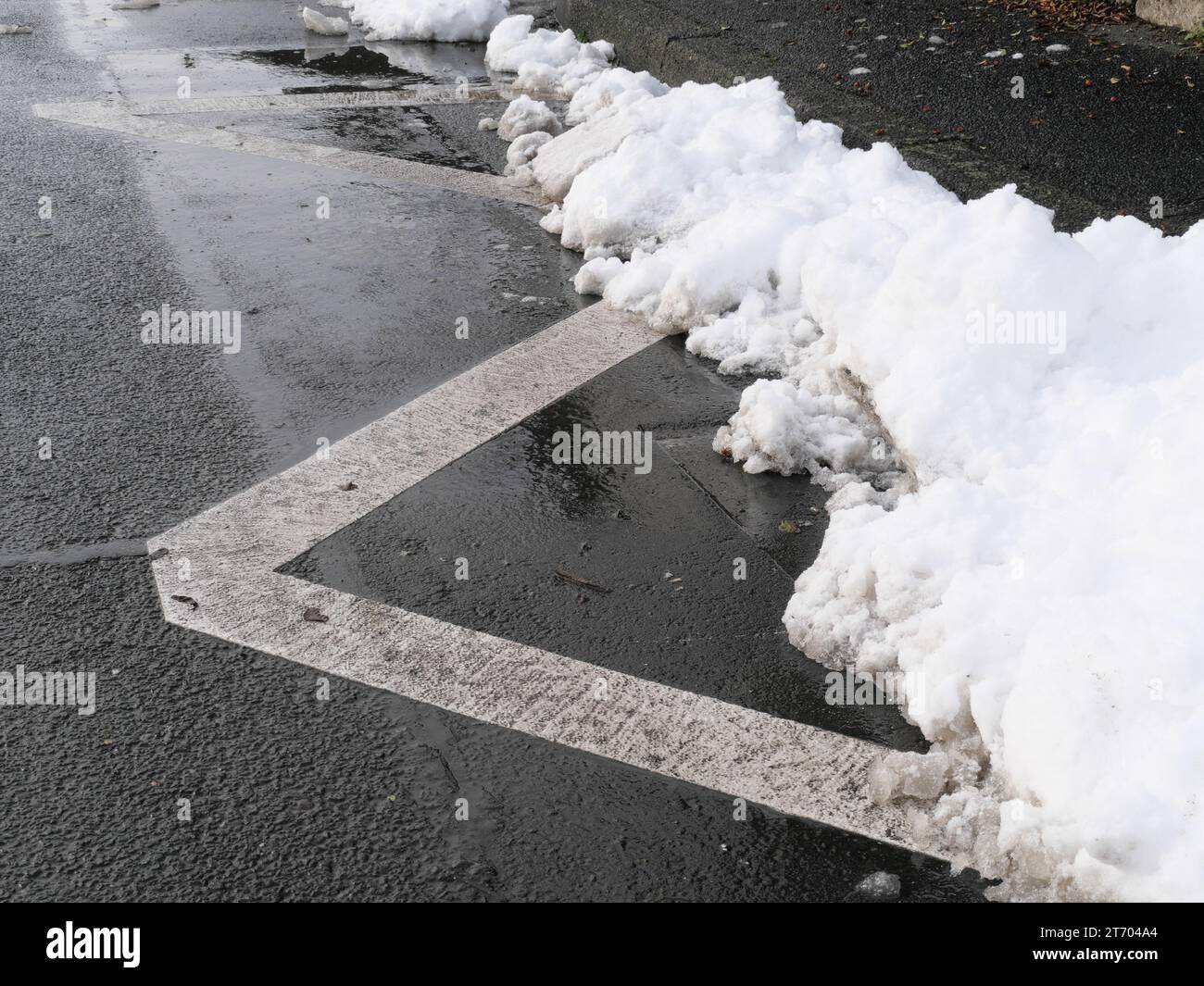 Authorized parking hi-res stock photography and images - Alamy