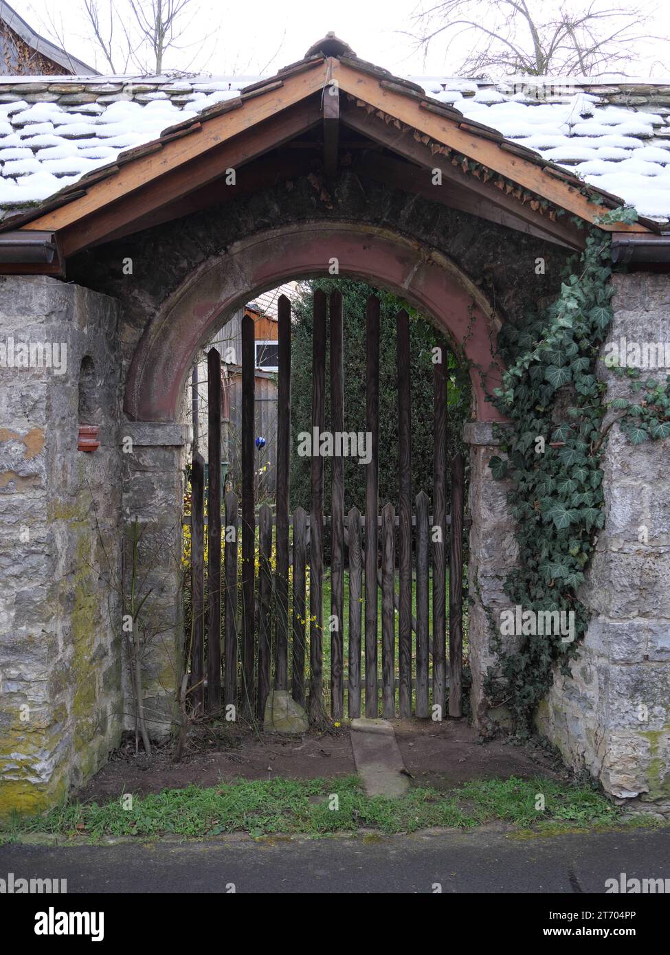 Entrance gate snow hi-res stock photography and images - Alamy