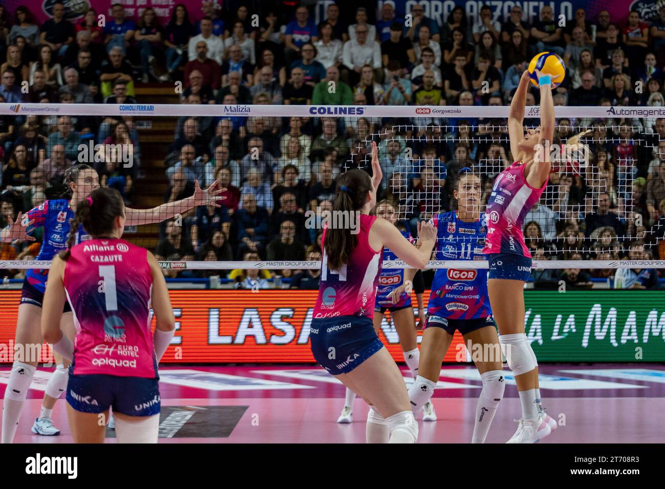 Alessia Orro (Allianz VV Milano) in action during Igor Gorgonzola ...