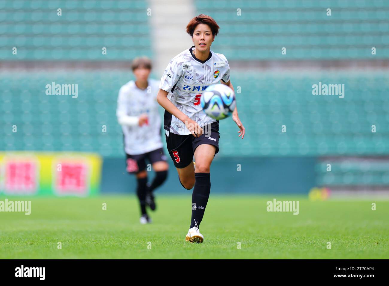 Mariko Tanaka (JEF Ladies), NOVEMBER 12, 2023 - Football / Soccer : 2023-24 WE League match ...