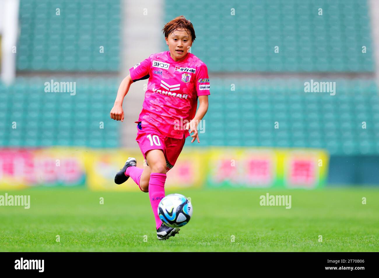 Shinomi Koyama (Cerezo Ladies), NOVEMBER 12, 2023 - Football / Soccer : 2023-24 WE League match ...