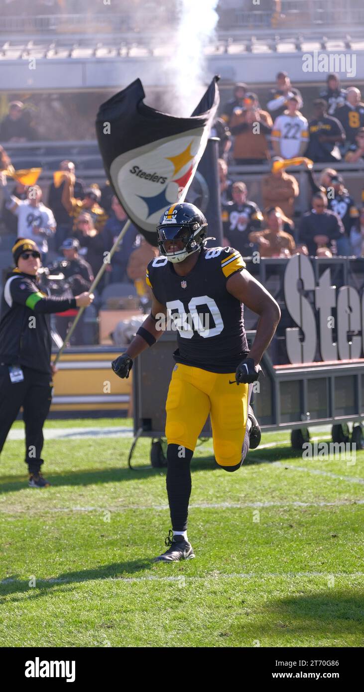 NOV 12, 2023: Darnell Washington #80 during the Pittsburgh Steelers vs ...