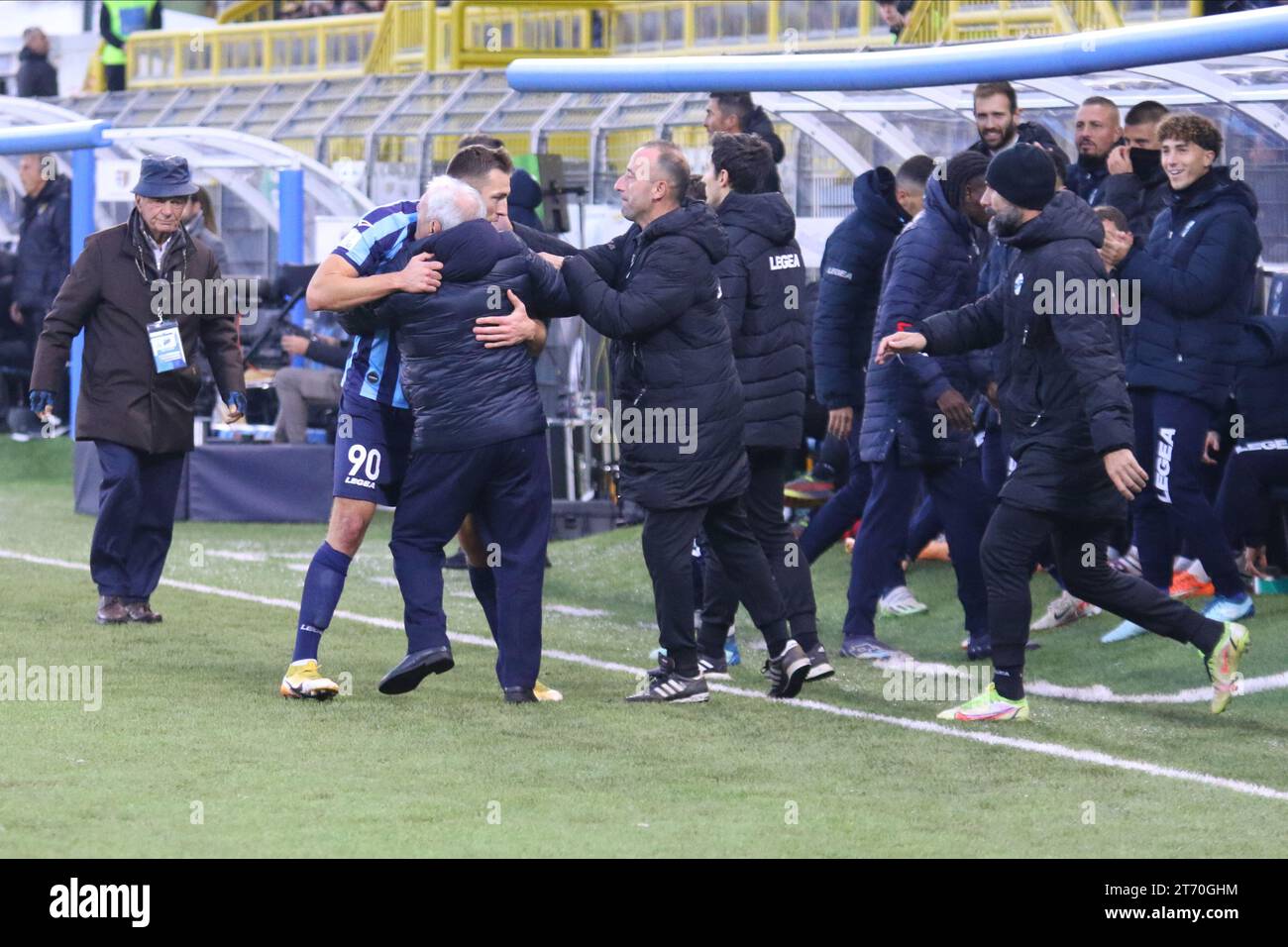 Andrija Novakovich (Lecco) and director Angelo Maiolo (Lecco) during ...