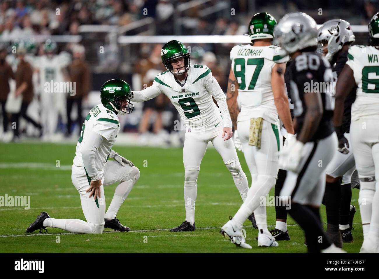New York Jets place-kicker Greg Zuerlein (9) celebrates after making a ...
