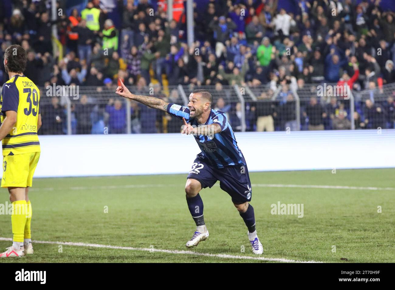Franco Lepore (Lecco) celebrates after scoring a goal during the Serie ...