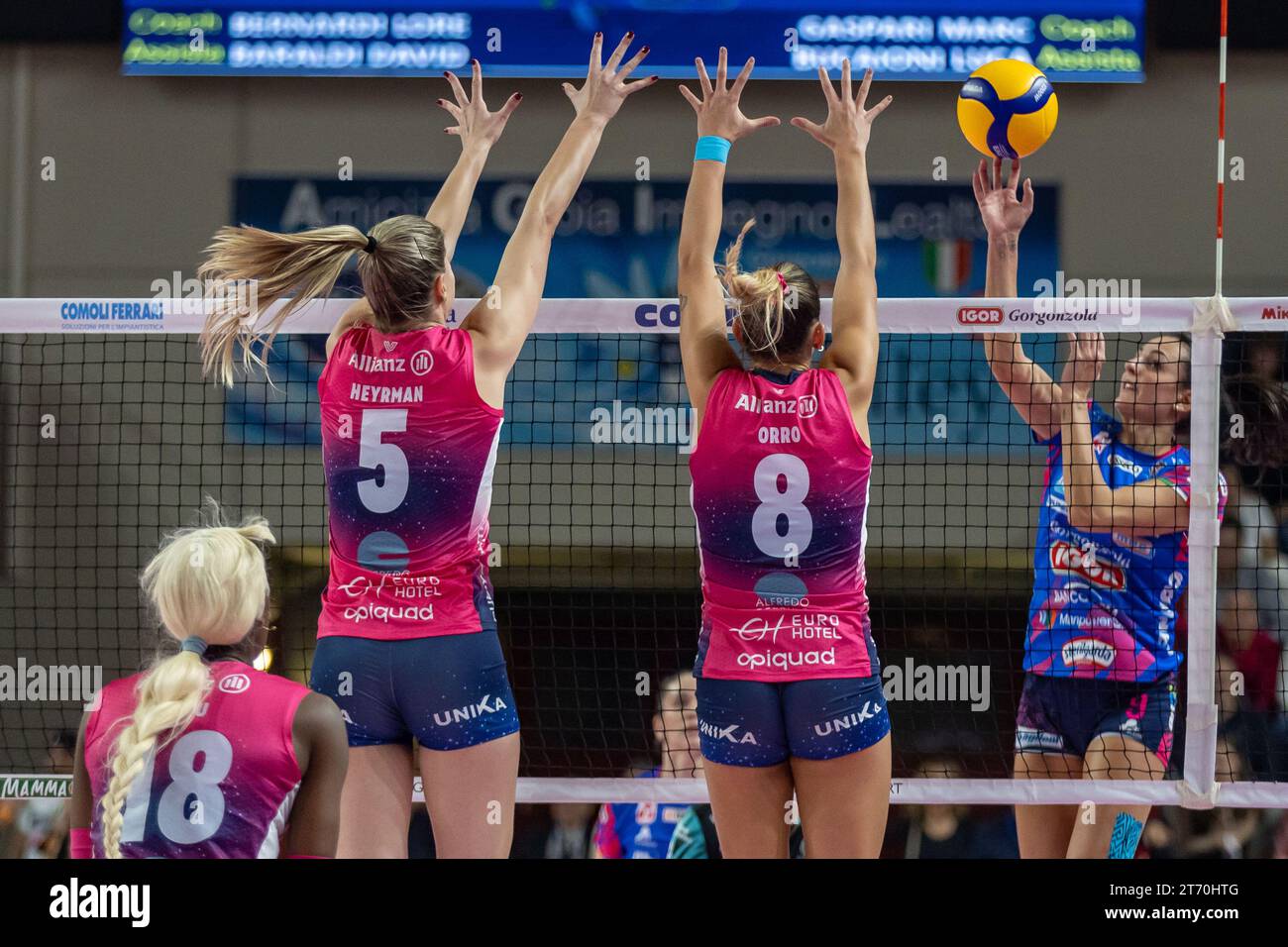Attack of Caterina Bosetti (Igor Novara) during Igor Gorgonzola Novara ...