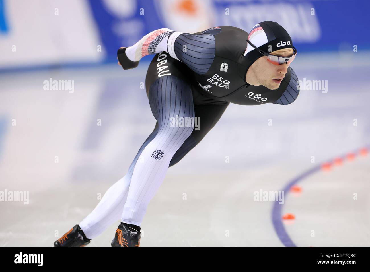 Mens 1500m b division hi-res stock photography and images - Alamy