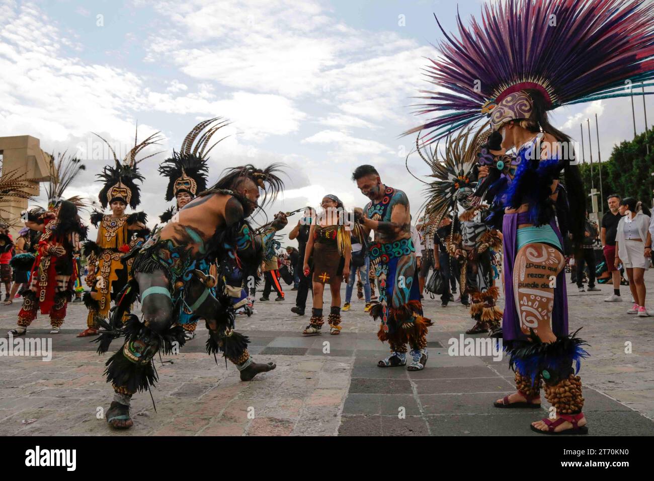 Mexico City, Mexico City, Mexico. 13th Nov, 2023. Aztec dancers ...