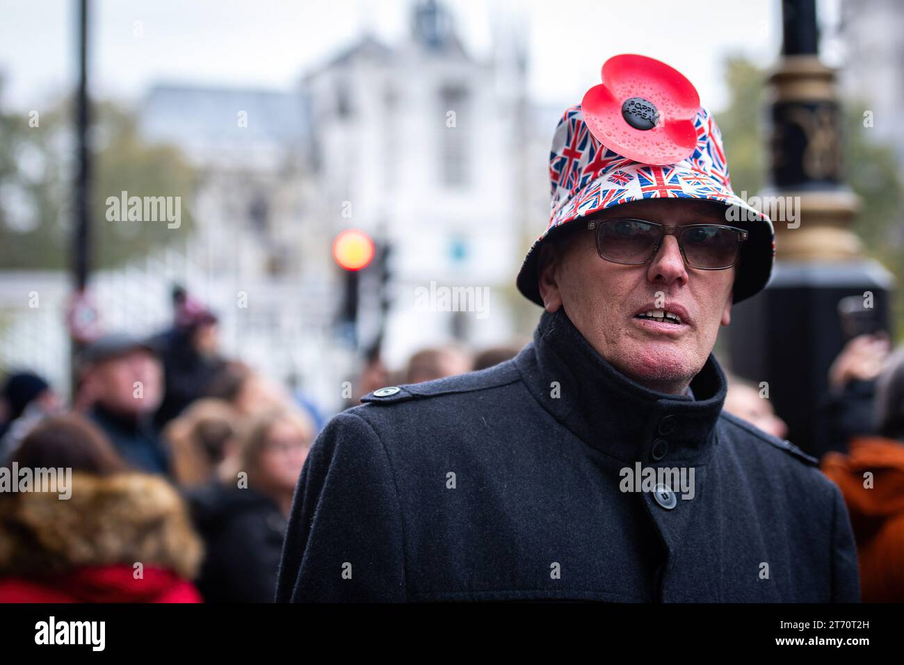Wears poppy hi-res stock photography and images - Alamy