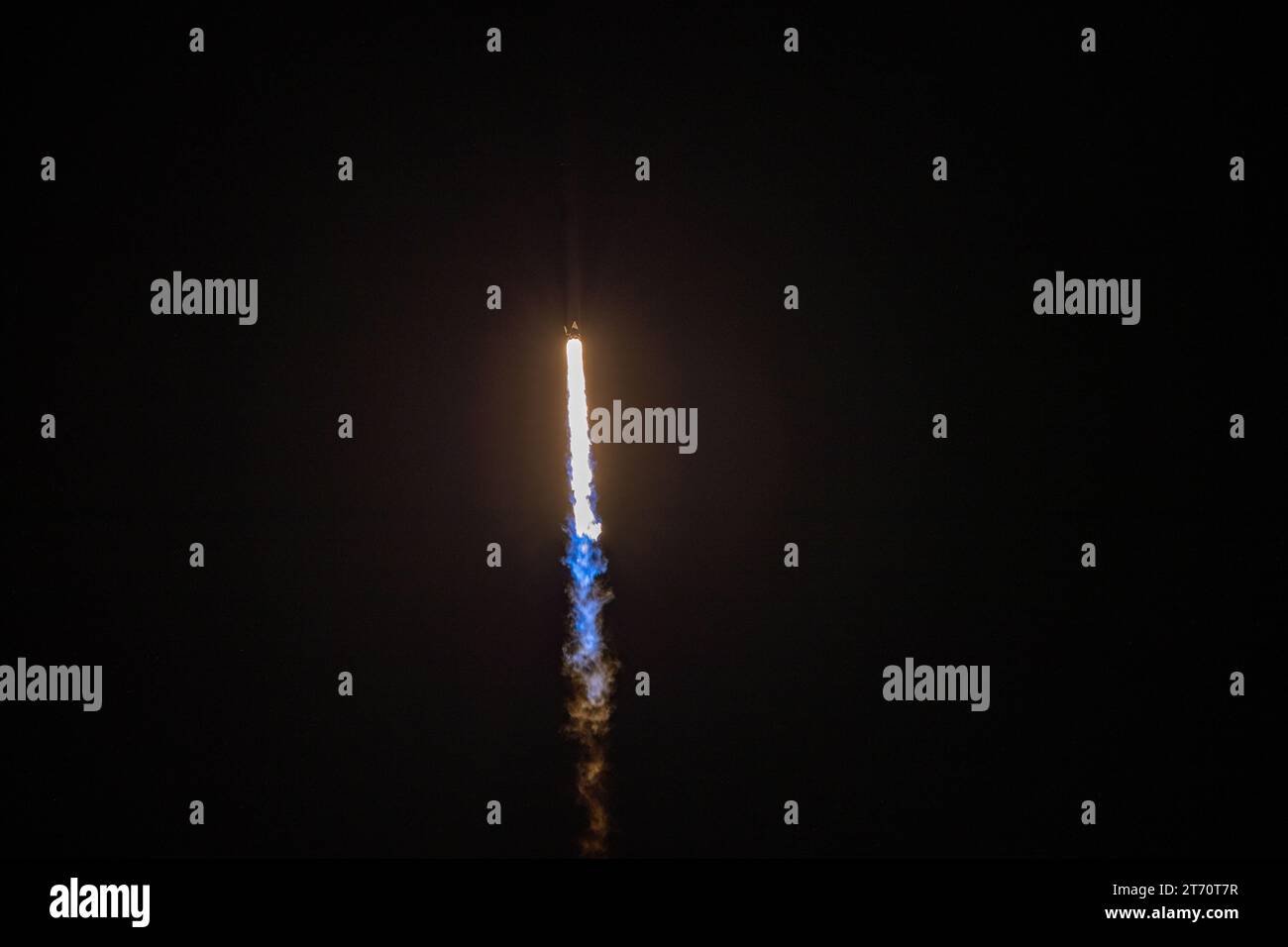 Liftoff, Downrange, Long Exposure Streak Shots of NASA SpaceX CRS-29 ...