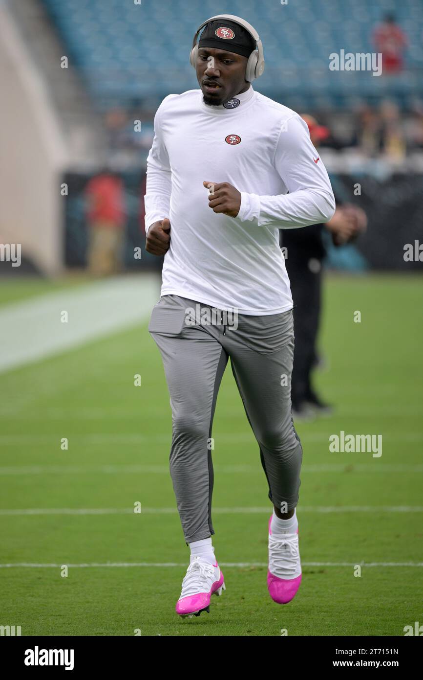 San Francisco 49ers wide receiver Deebo Samuel warms up before an NFL ...