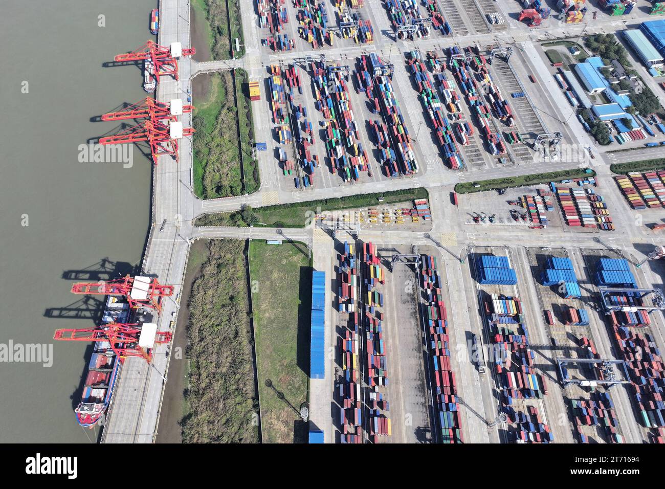 NANJING, CHINA - NOVEMBER 13, 2023 - Container ships dock at the ...