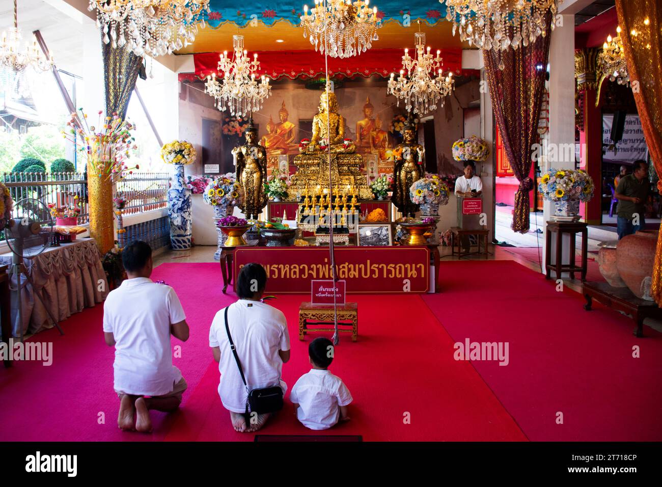 Ancient Phra Maha Chakkraphat buddha statue for thai people travelers ...