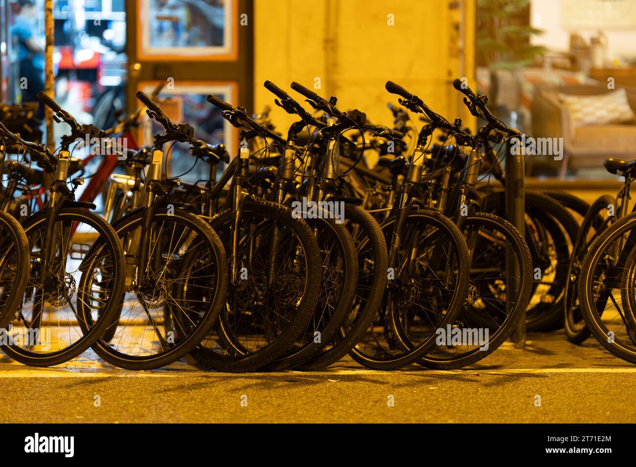 Row bicycles ready rent hi-res stock photography and images - Alamy