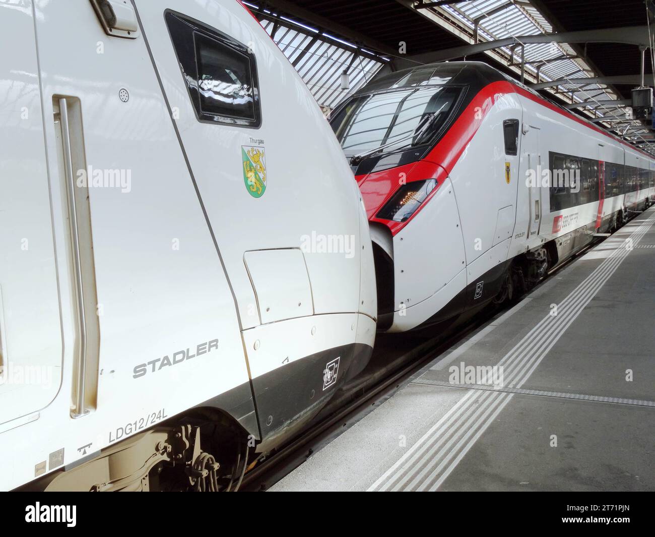 Regio express train hi-res stock photography and images - Alamy