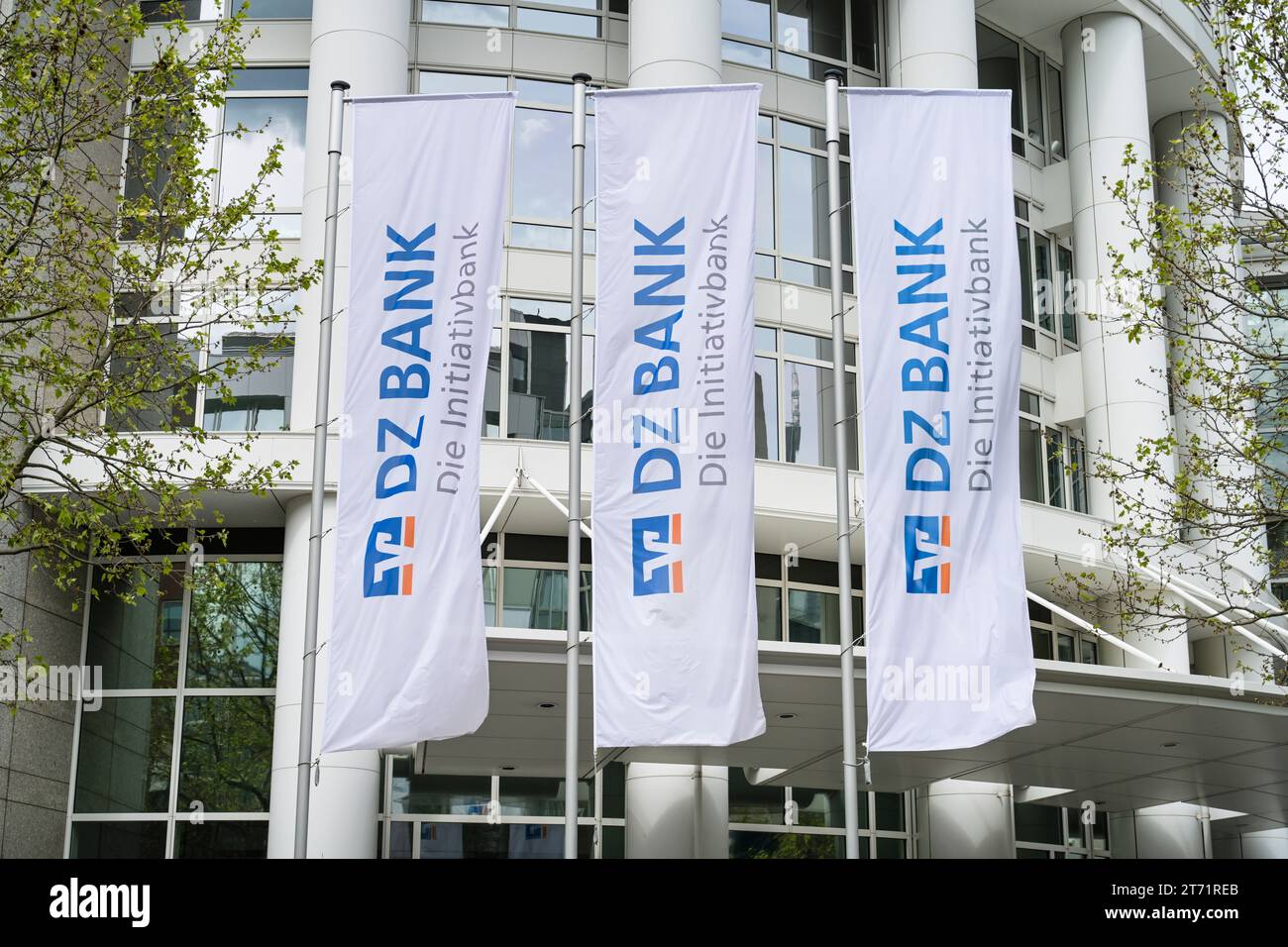Dz bank logo hi-res stock photography and images - Alamy