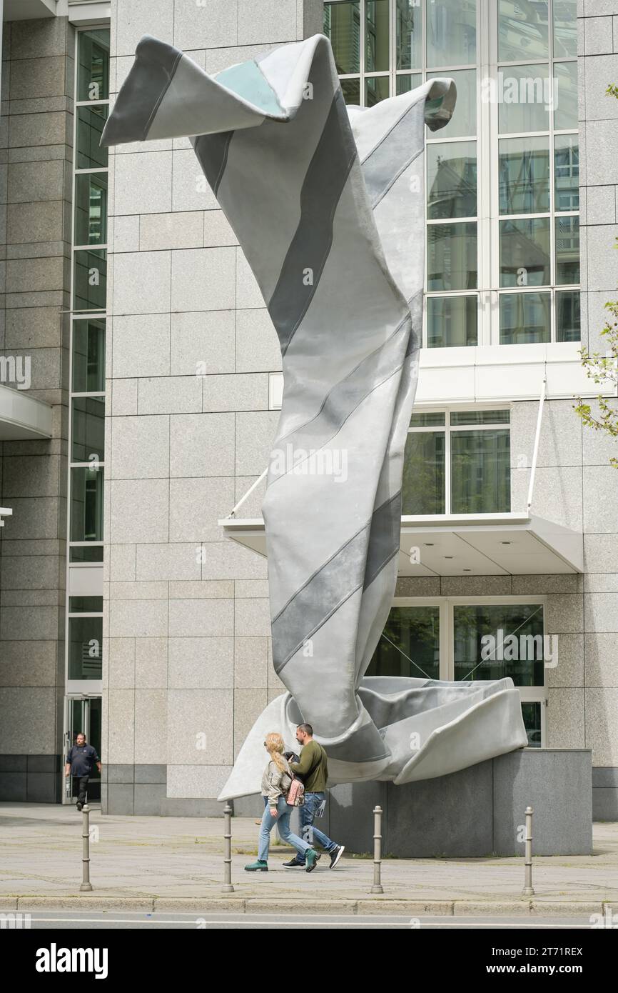 Inverted Collar and Tie von Claes Oldenburg, DZ Bank, Mainzer ...