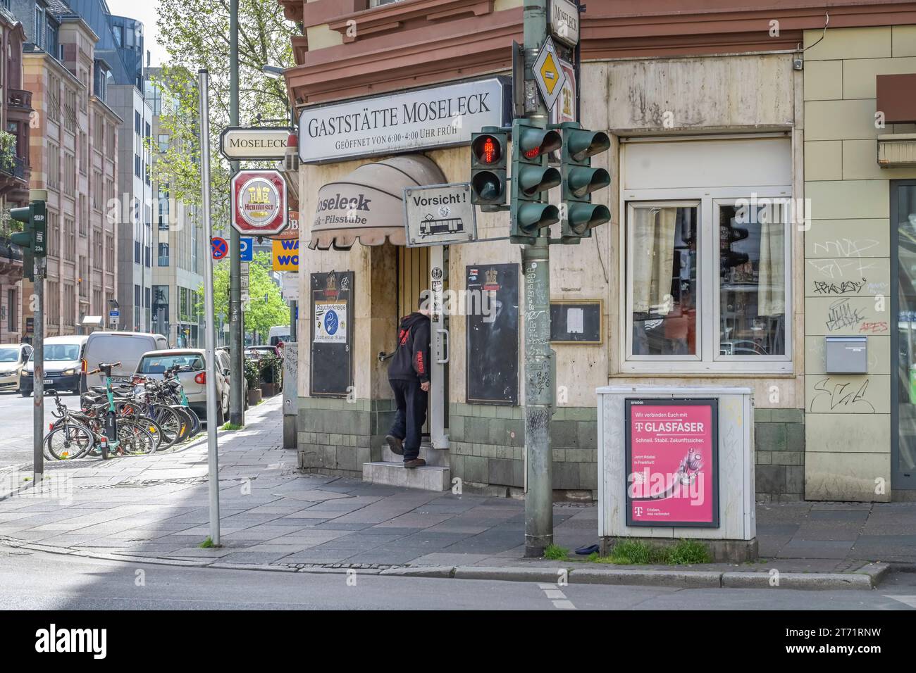 Eckkneipe Moseleck, Moselstraße, Bahnhofsviertel, Frankfurt, Hessen ...
