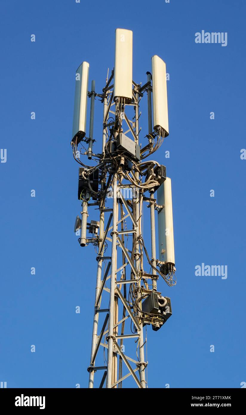 Sendemast afrika hi-res stock photography and images - Alamy