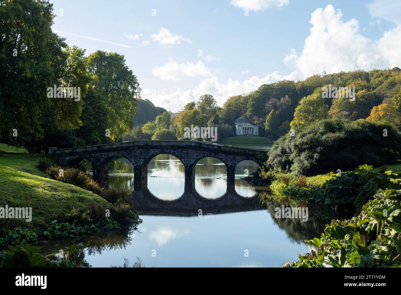 Palladian Bridge in Stourhead Stock Photo - Alamy
