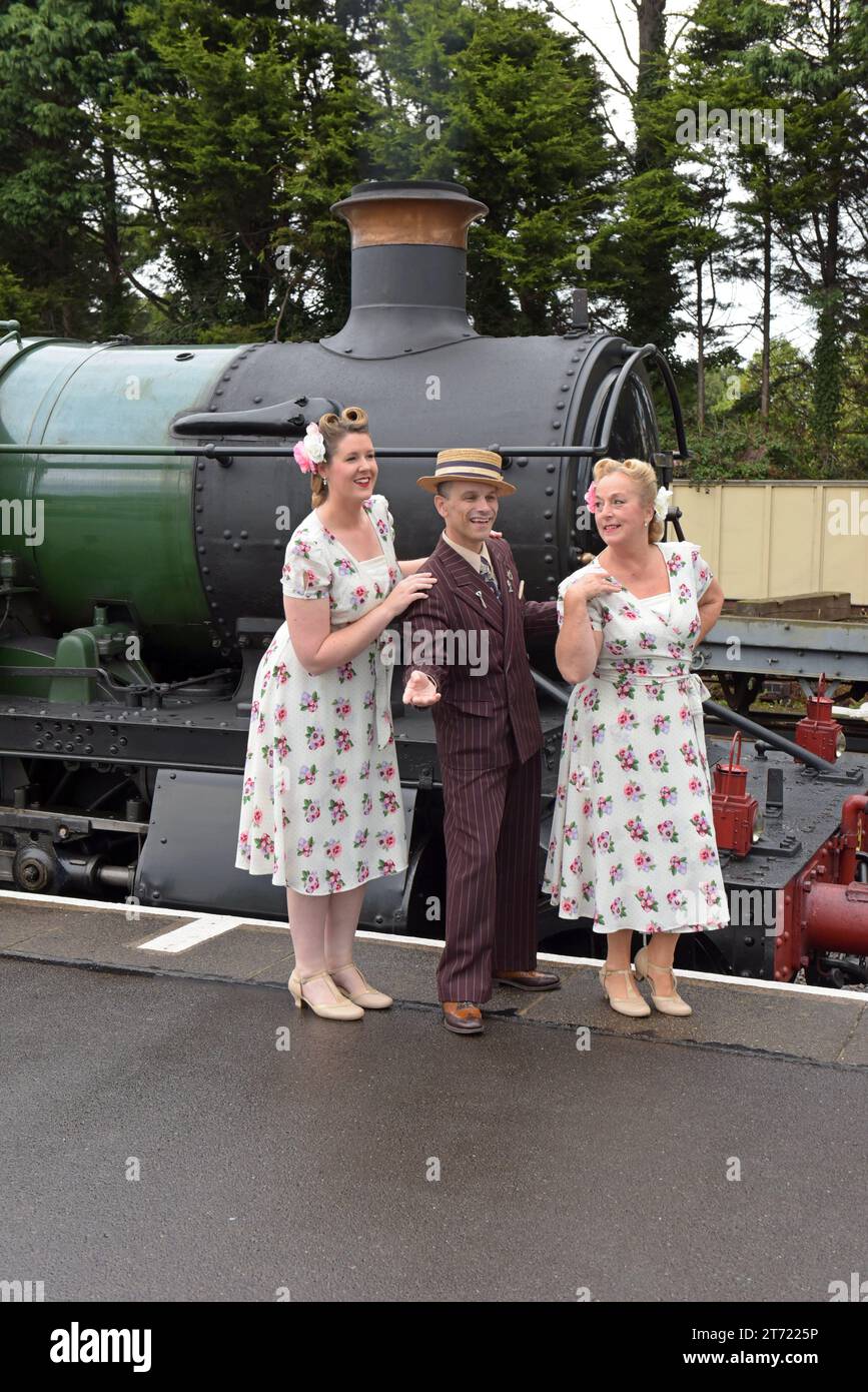 Performers at the 1940's weekend on the West Somerset Railway, Minehead ...