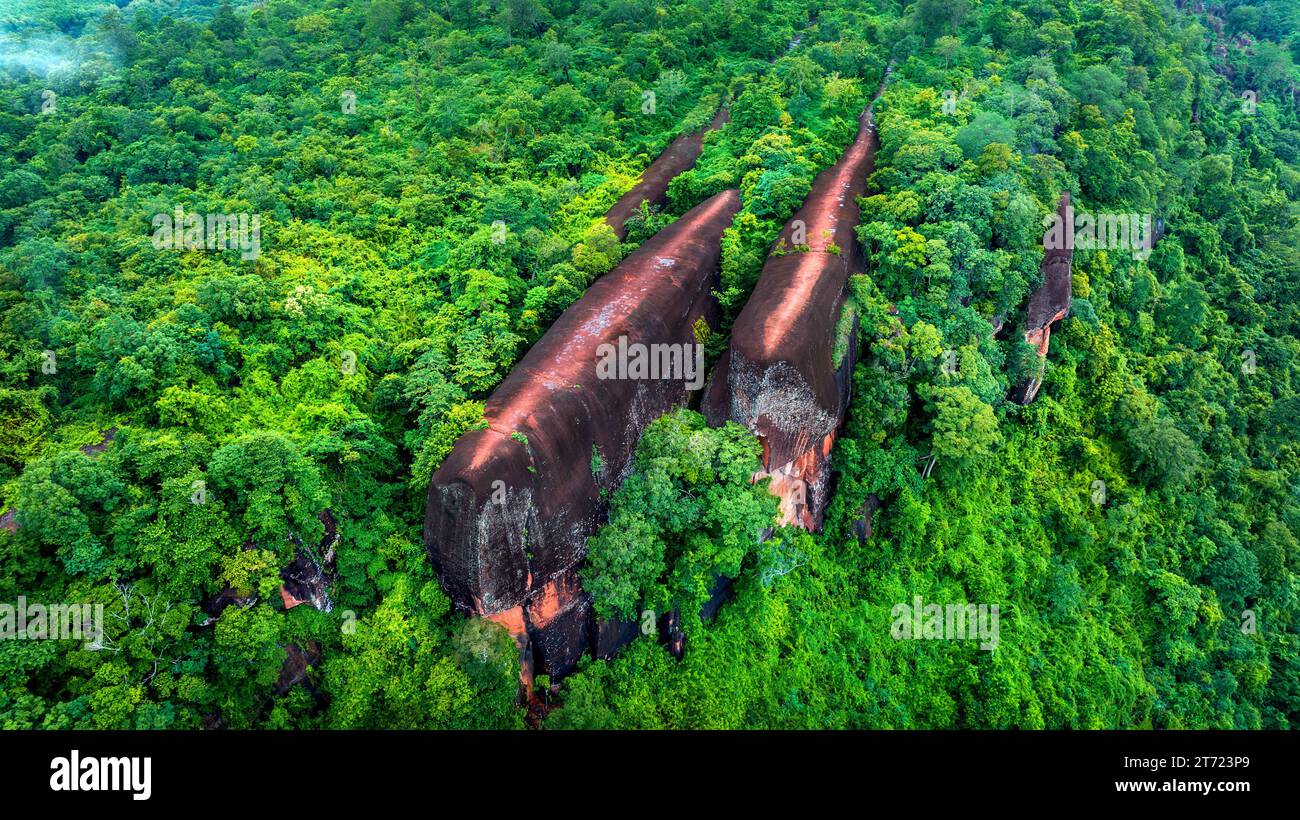 Three whales rock hi-res stock photography and images - Alamy
