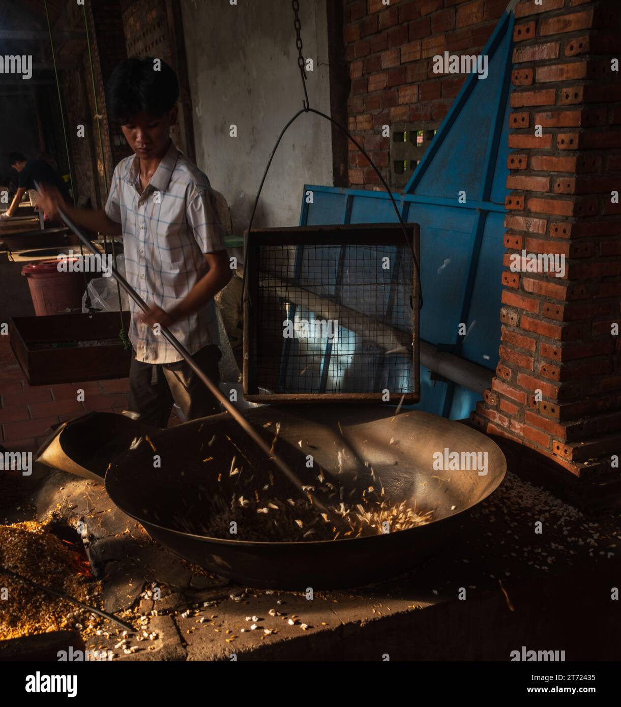 Making of rice popcorn hi-res stock photography and images - Alamy