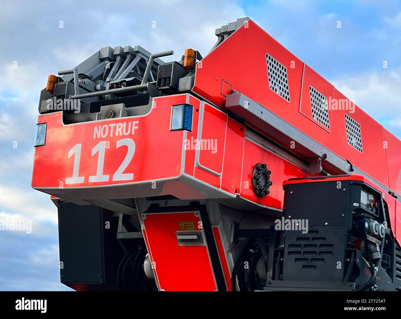 Call 112 hi-res stock photography and images - Alamy Call 112 hi-res stock photography and images - Alamy