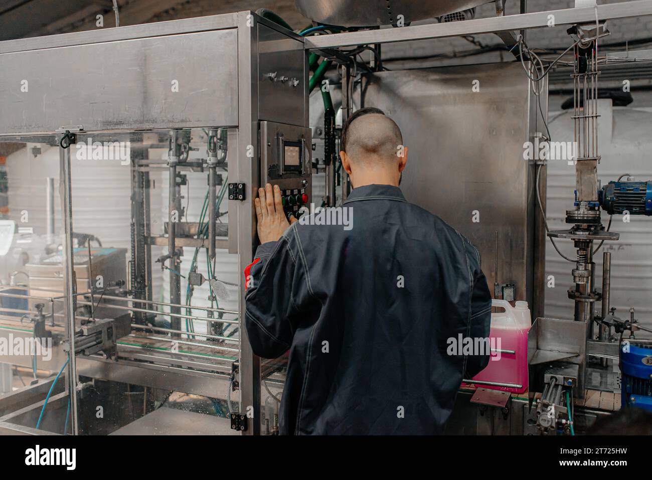 Portrait of Young Professional Heavy Industry Engineer Stock Photo - Alamy