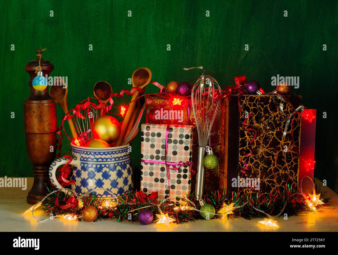 Cookbooks as christmas gift hi-res stock photography and images - Alamy