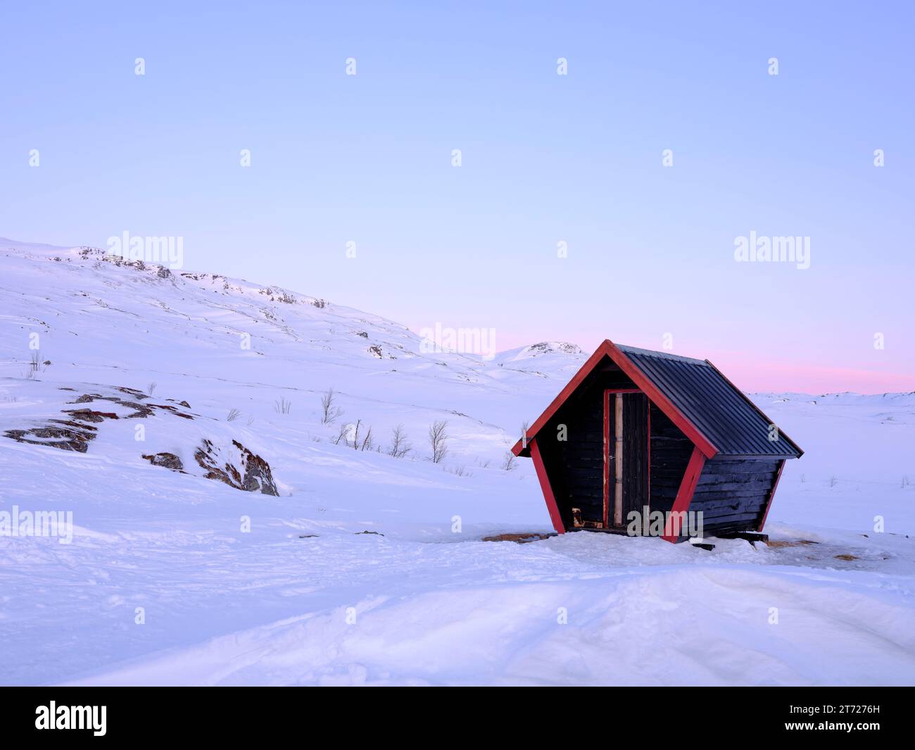 Wind shelter hi-res stock photography and images - Alamy
