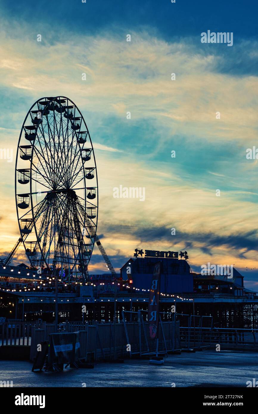 Cityscape photo of the ferry's wheel in Blackpool Stock Photo - Alamy