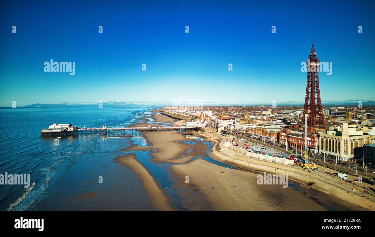 Street view in blackpool hi-res stock photography and images - Alamy