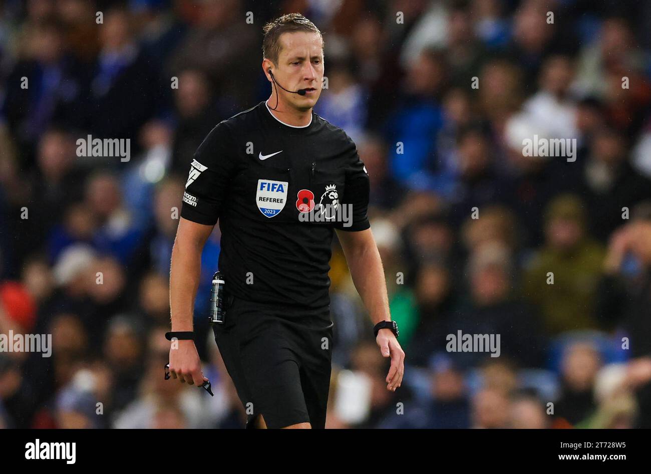 John brookes referee hi-res stock photography and images - Alamy